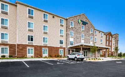 Extended Stay Hotel in Elgin, IL | WoodSpring Suites Elgin - Chicago
