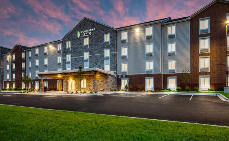 Extended Stay Hotel in Elgin, IL | WoodSpring Suites Elgin - Chicago