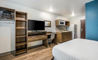 Extended Stay Hotel in Elgin, IL | WoodSpring Suites Elgin - Chicago