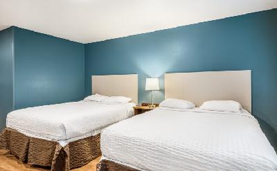 Extended Stay Hotel in Elgin, IL | WoodSpring Suites Elgin - Chicago