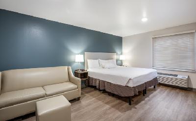 Extended Stay Hotel in Gurnee, IL | WoodSpring Suites Gurnee - Chicago